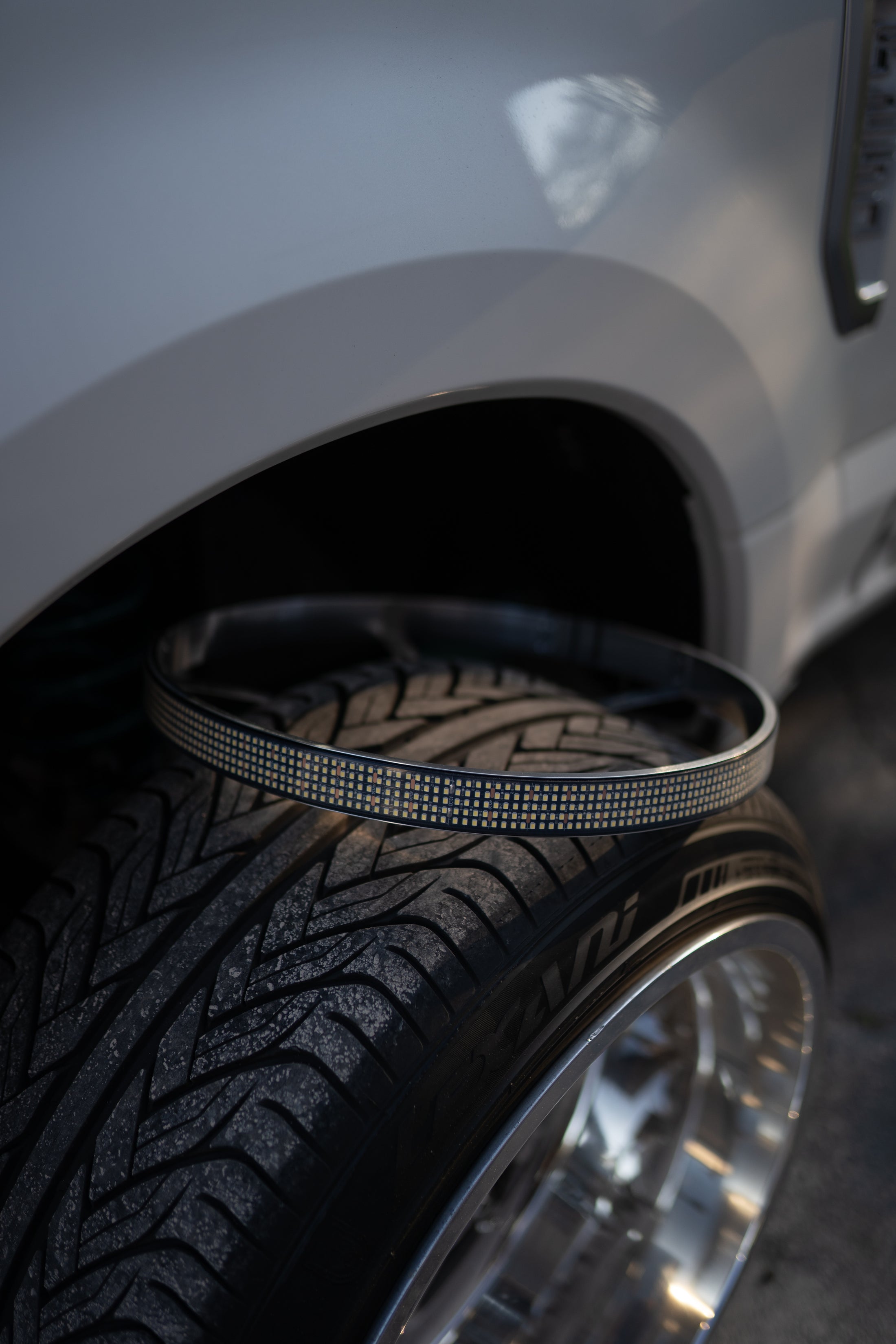 5 Row Pure White Wheel Lights – Forged LEDs